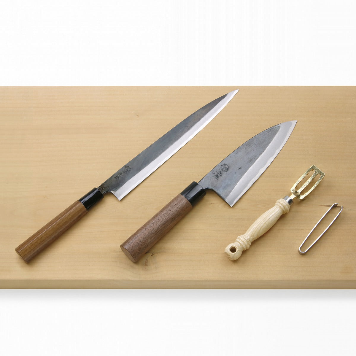 ”MOTOKANE” Fishmonger Tools with Deba knife & Yanagiba knife – Honmamon ...